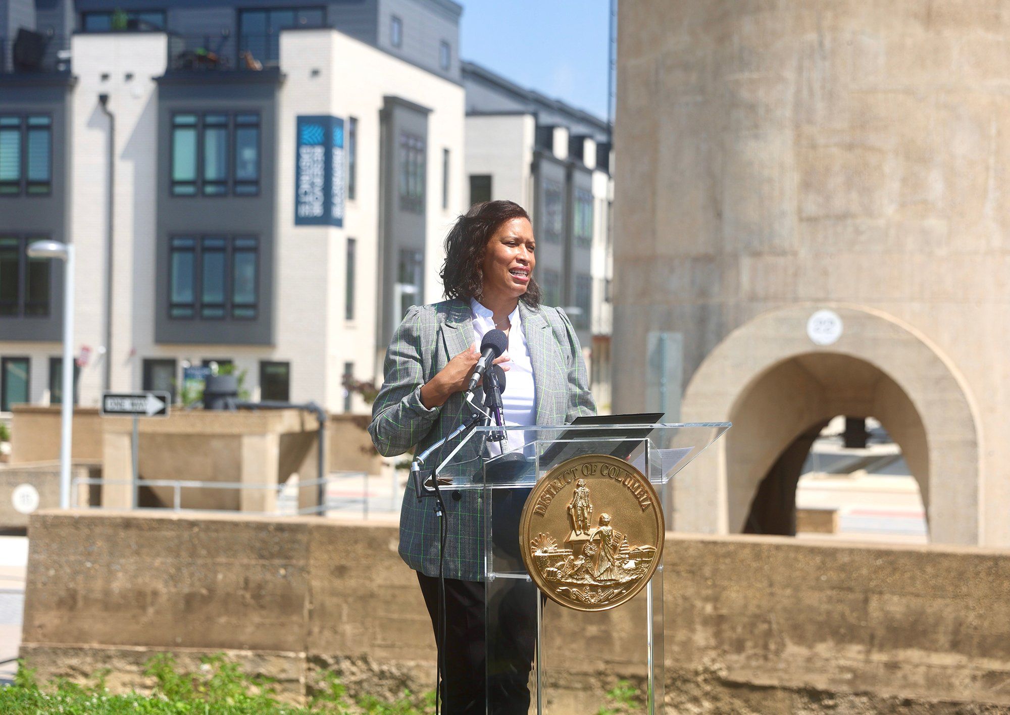 Celebrating the first move-ins at Reservoir District with DC Mayor Bowser